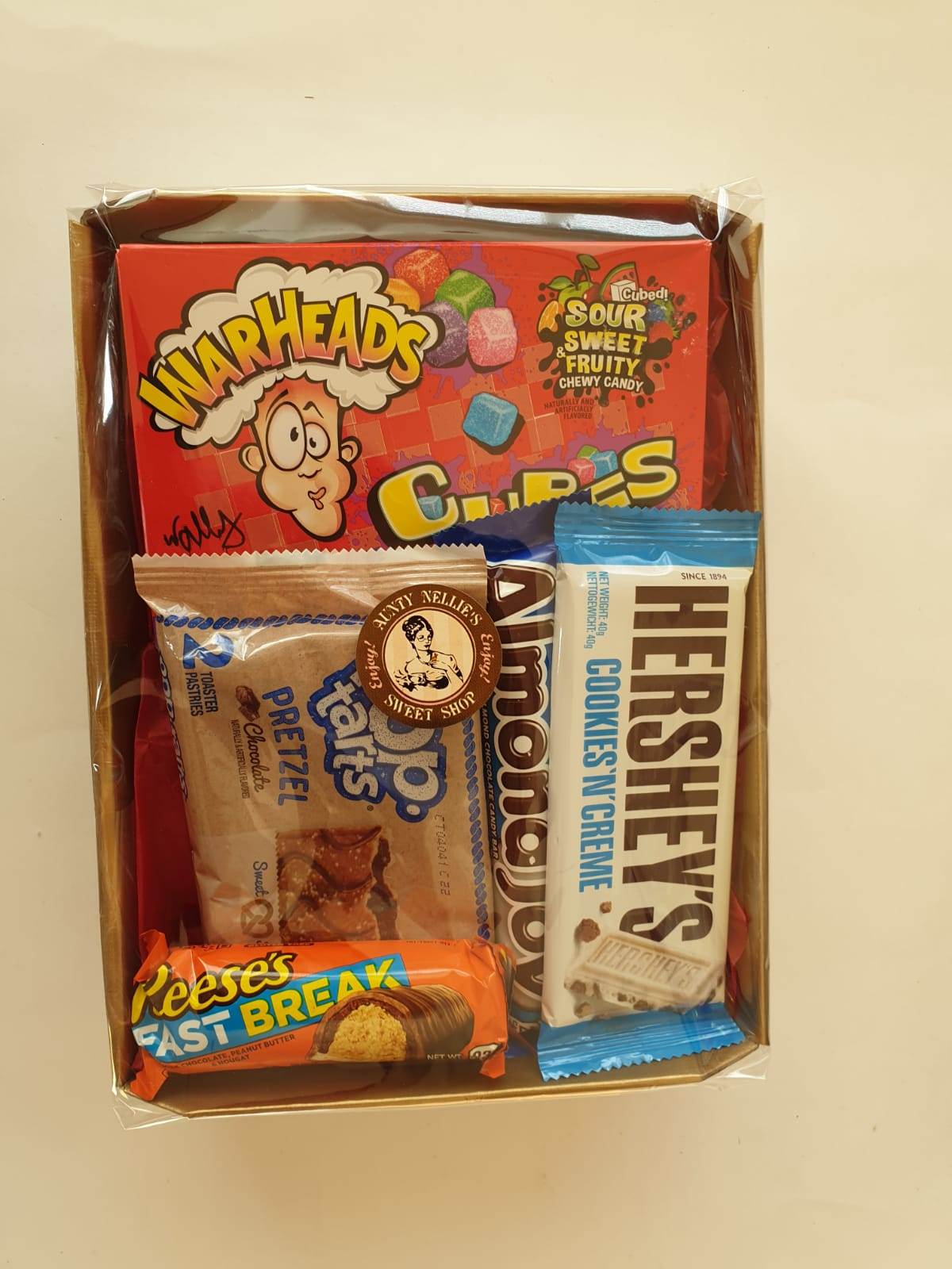 Variety American Hamper - ALLSORTS OF SWEETS